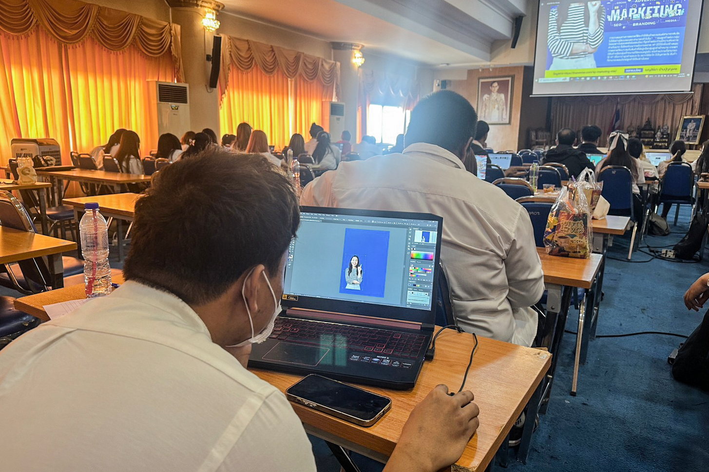 หลักสูตร "การใช้ Adobe Illustrator (AI) เพื่อสายงานการตลาด" วันที่ 24 ...